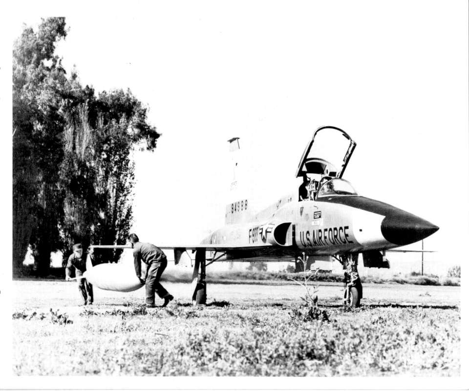 Northrop N-156 (14)-960